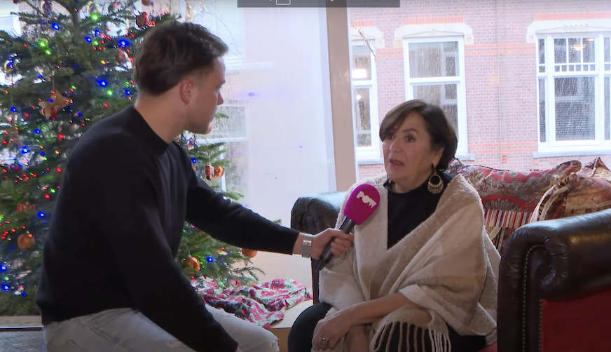 Medium Liesbeth ziet in haar glazen bol de voorspellingen voor 2025 | PowNed